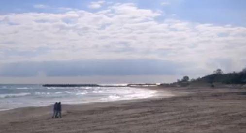 Marea ne cheamă la ea, chiar şi toamna. Soarele de pe litoral a scos ...