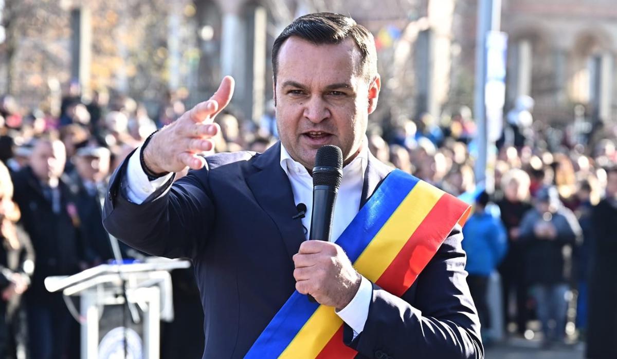 Filmul fugii lui Cătălin Cherecheş din ţară. Poliţia explică pas cu pas ...