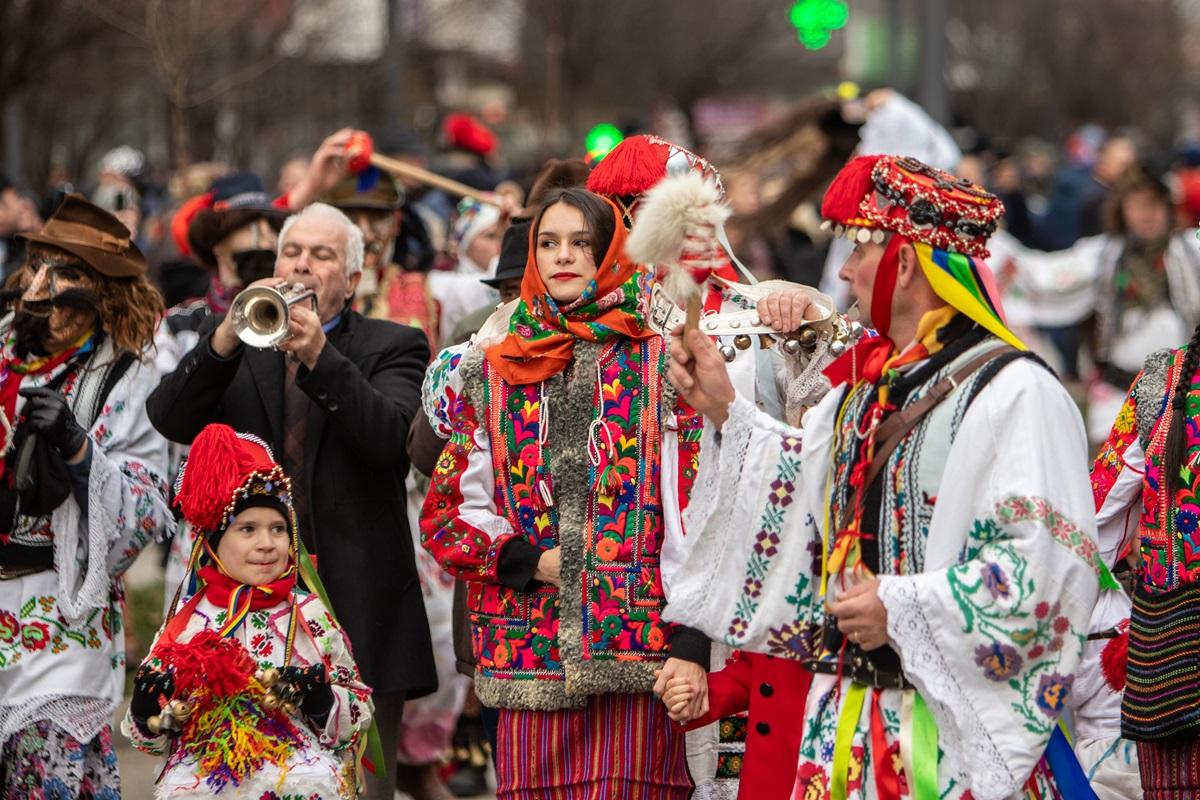 Tradiţii şi obiceiuri de Crăciun în diferitele regiuni ale ţării. Ce ...
