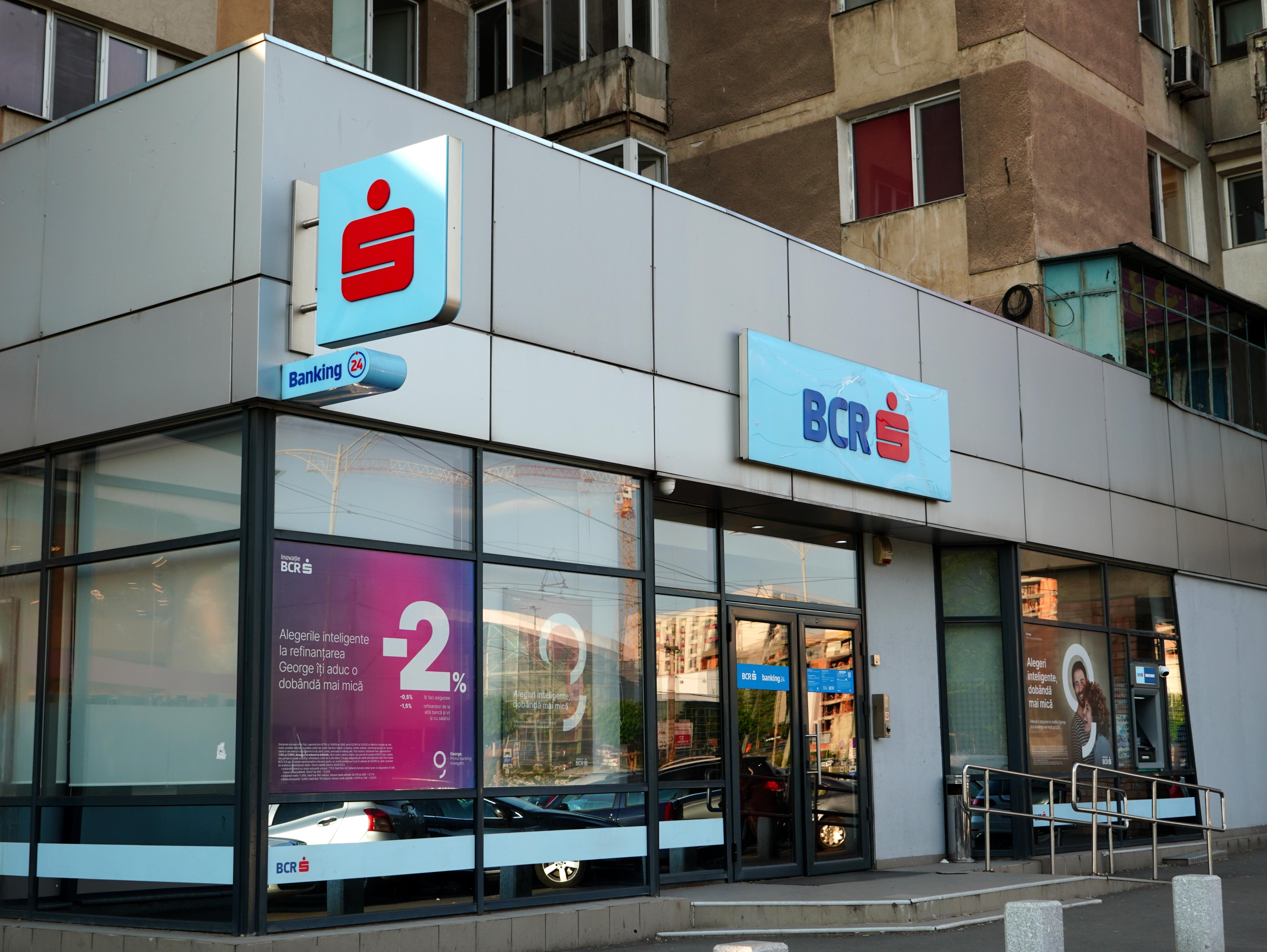 Programul băncilor de Anul Nou 2024. Când e deschis la ING, Raiffeisen ...