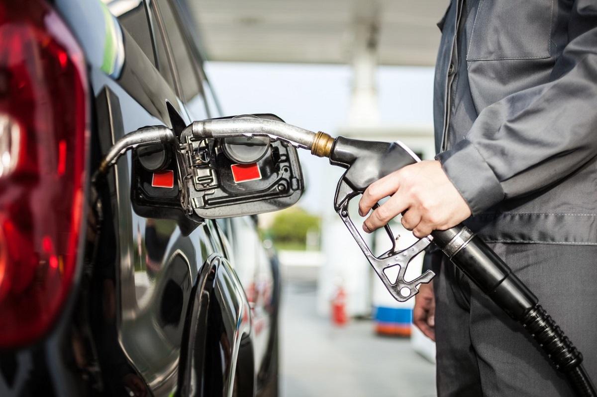 Cât costă benzina şi motorina astăzi, 23 februarie 2023. Modificări ...