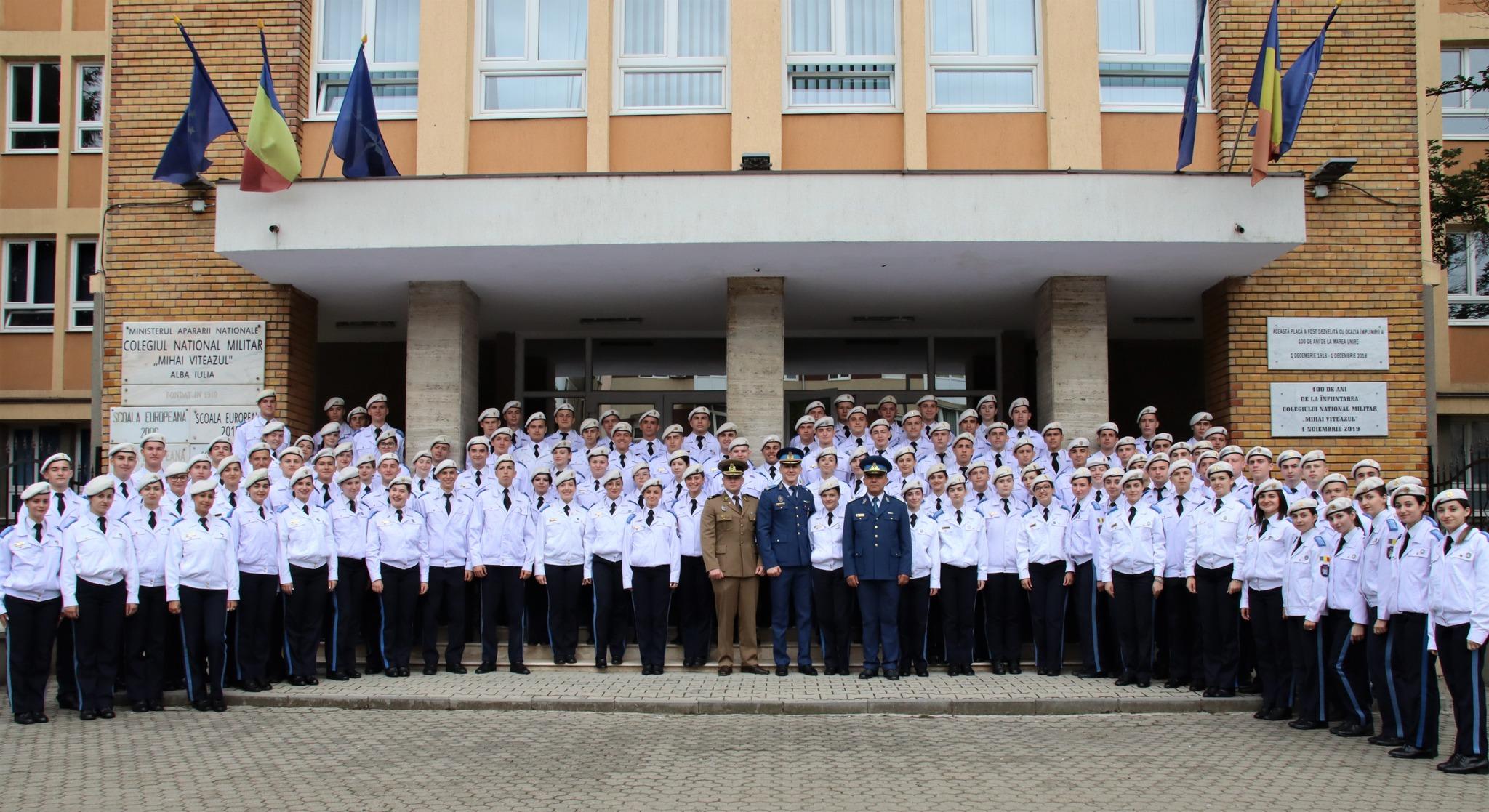 Liceul din România unde toţi elevii iau BAC-ul de 13 ani la rând. Două ...