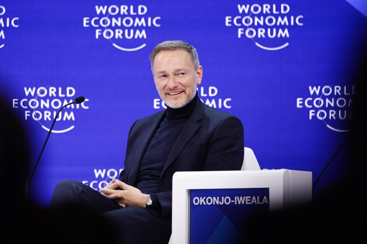 Germania dă asigurări că nu e în criză. Ministrul de Finanţe, la Davos ...