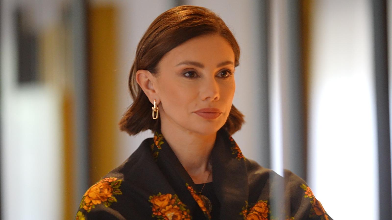 Tradiţia îi cerea să renunţe la şcoală, să se mărite devreme şi să aibă ...