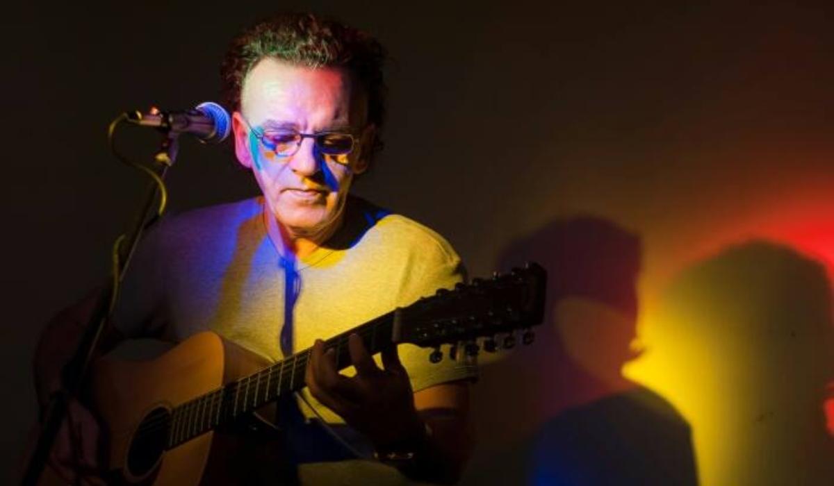 A murit Marius Bațu, legendarul artist din Poesis și Pasărea Colibri ...