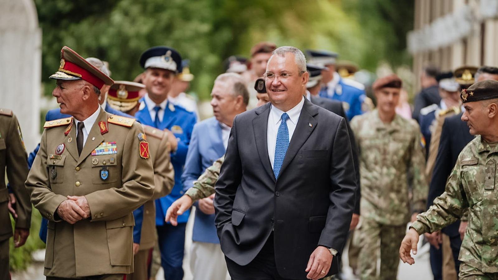Marcel Ciolacu şi Nicolae Ciucă, în campanie prin ţară. Premierul a ...