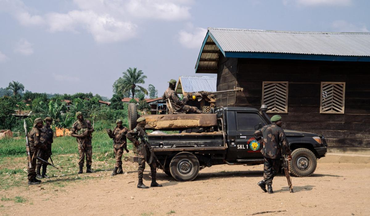 Mercenari români, înconjuraţi de rebelii din Congo, care au cucerit ...