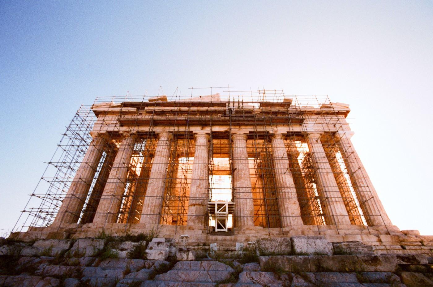 Partenonul din Grecia, liber de schele şi şantier după aproximativ 200 ...
